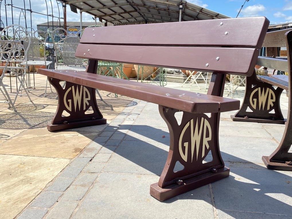 GWR Bench (Painted) - Wells Reclamation