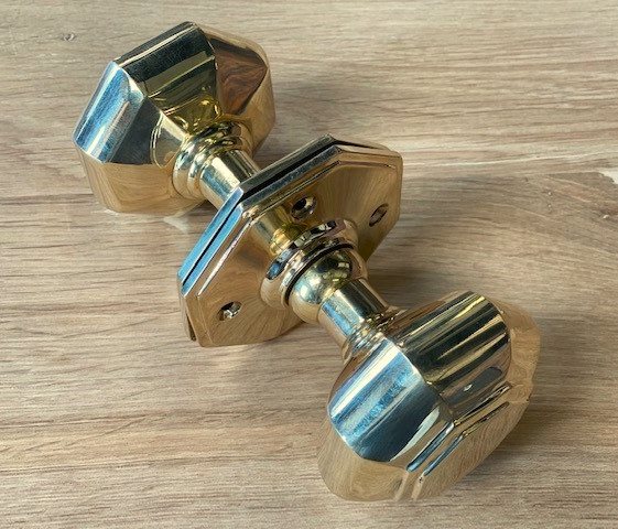 Door knobs - Wells Reclamation