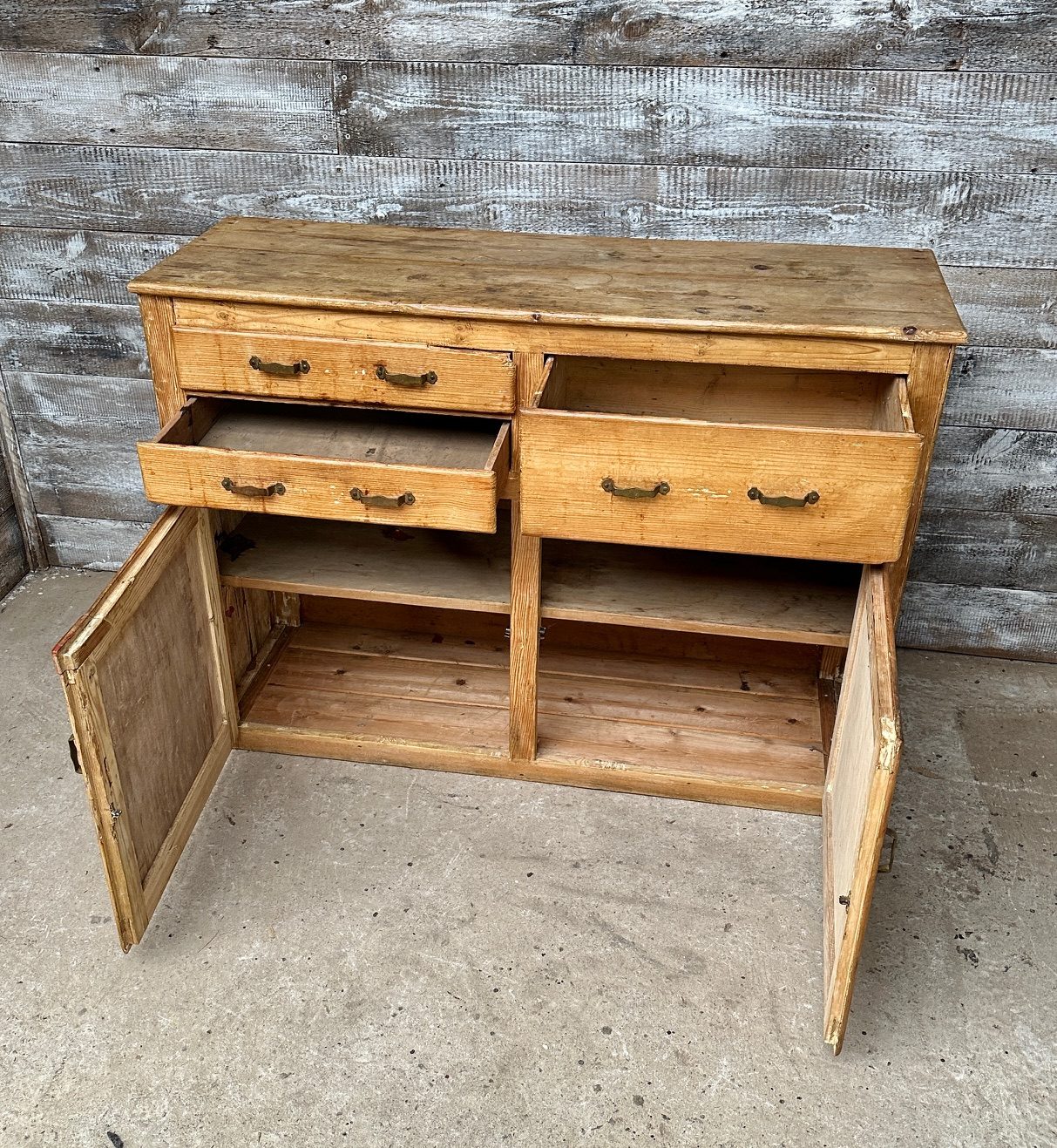 farmhouse pine furniture - Wells Reclamation