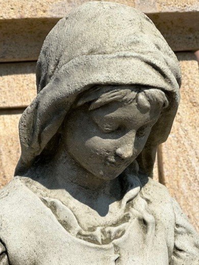 Stone statues - Wells Reclamation